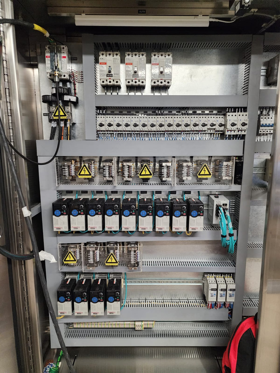 Tablero de Control: Potencia y seguridad confiable certificado por UL ...